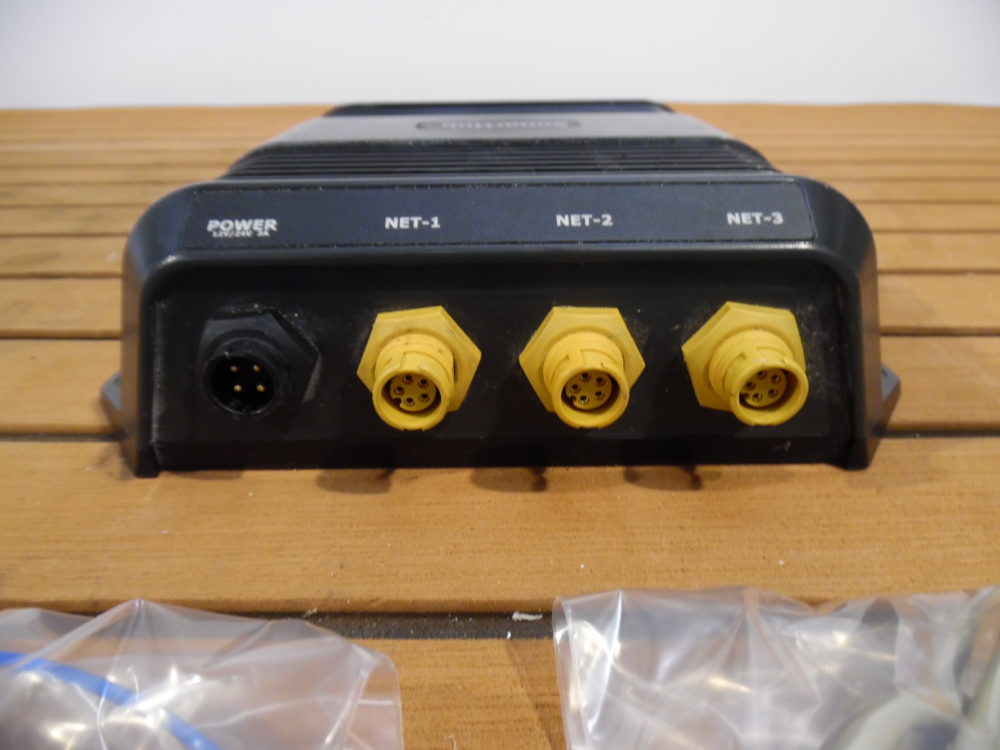 Simrad Sonar Hub Module w/ Cables ~ Good Condition W/ 90 Day Warranty ...