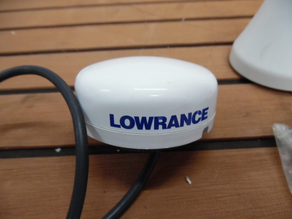 Lowrance LGC-4000 LGC-4K BK GPS Antenna - 990C0-88120 - Tested Good ...