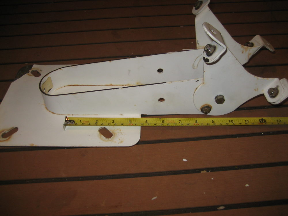 Stainless Mast Mount for Furuno 15" 18" Dome Radars - Max Marine ...