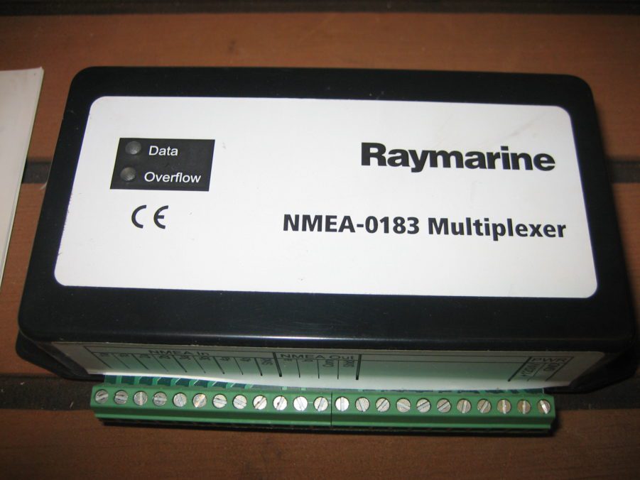 NEW IN BOX Raymarine E55059 NMEA 0183 Multiplexer - Max Marine Electronics