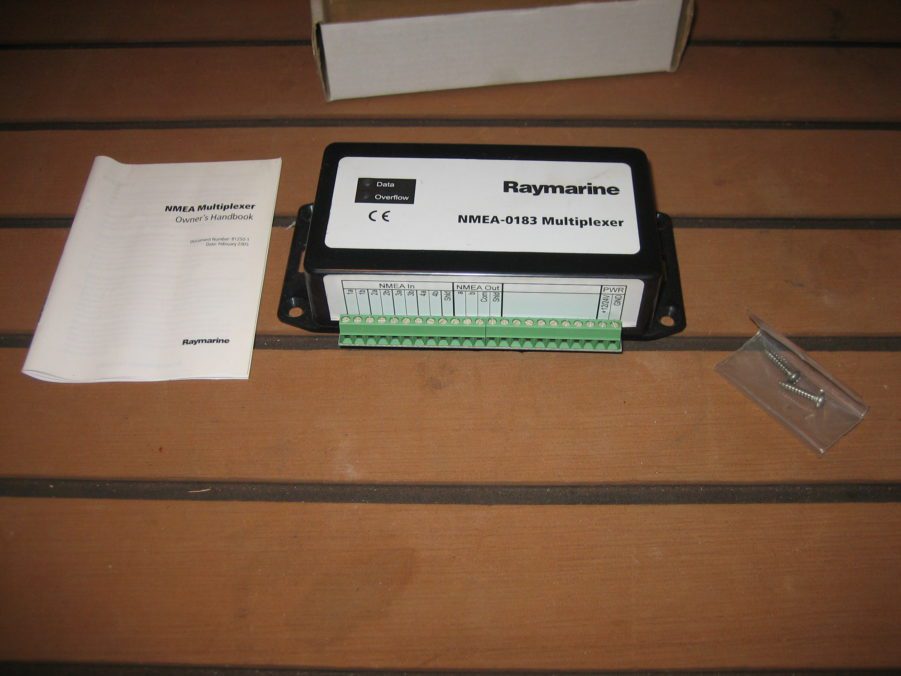 NEW IN BOX Raymarine E55059 NMEA 0183 Multiplexer - Max Marine Electronics
