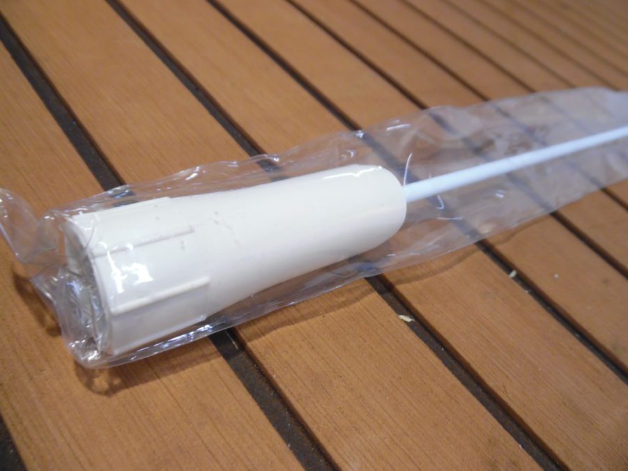 Navico AA000358 Marine VHF Antenna 1770 F-Glass Whip 3'5" - Max Marine ...