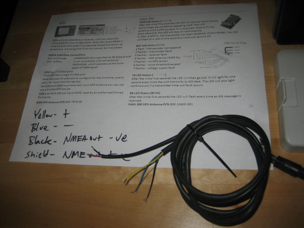 Simrad AI50 Display with Suncover - Tested for Power On, Needs ...