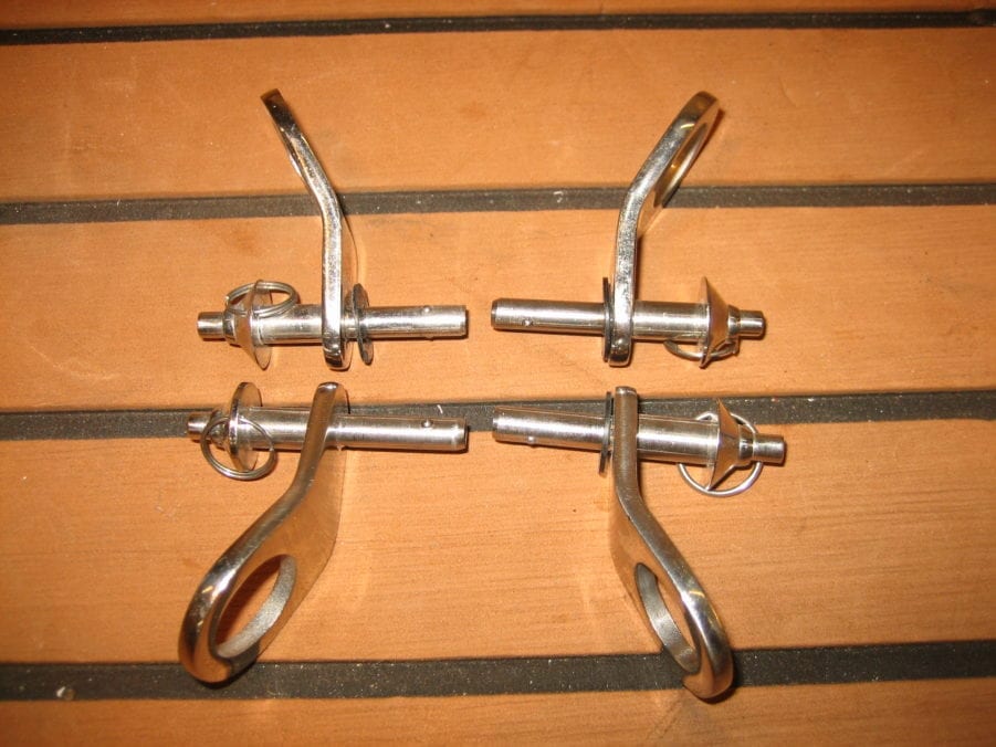QUICK RELEASE PIN FENDER CLEATS *** SET OF 4 *** - Max Marine Electronics