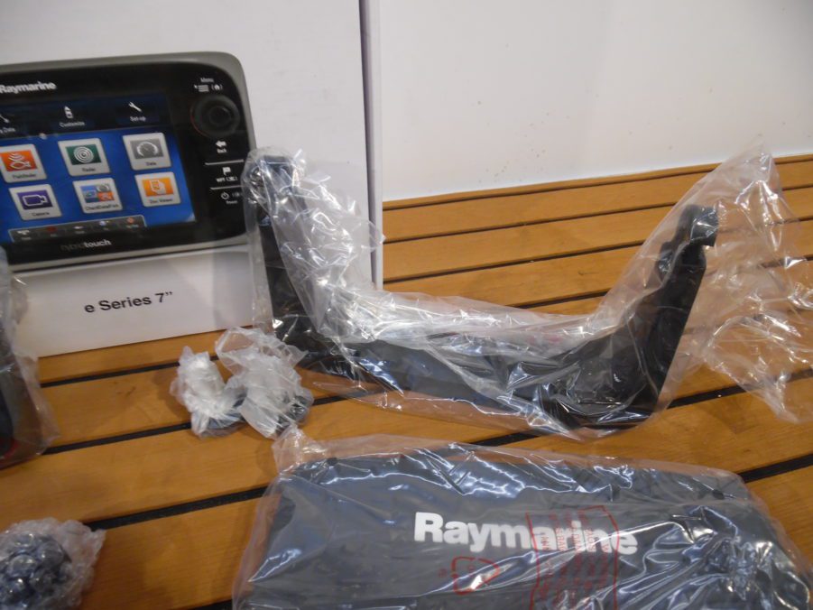 Raymarine e7D Touchscreen Chartplotter - FACTORY REFURB w/2 YEAR ...