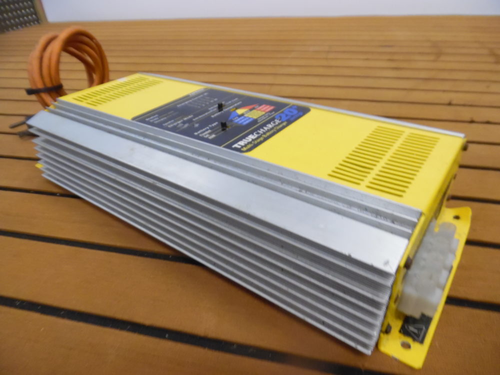 XANTEX TRUECHARGE 20+ AMP Marine Multistage Battery Charger 12V ...