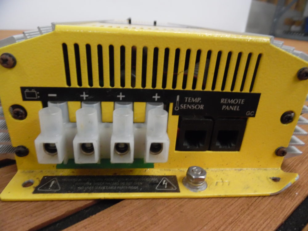 XANTEX TRUECHARGE 20+ AMP Marine Multistage Battery Charger 12V ...