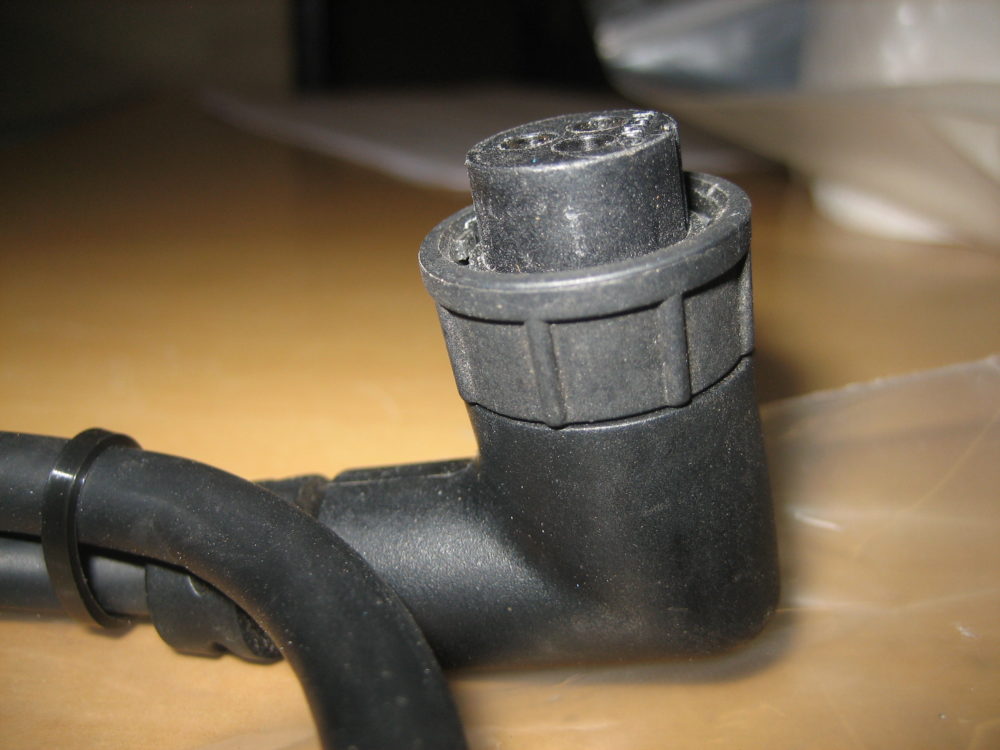 Raymarine Right Angle Power Cable for C&E Series DSM 300 30 250 SHORT ...