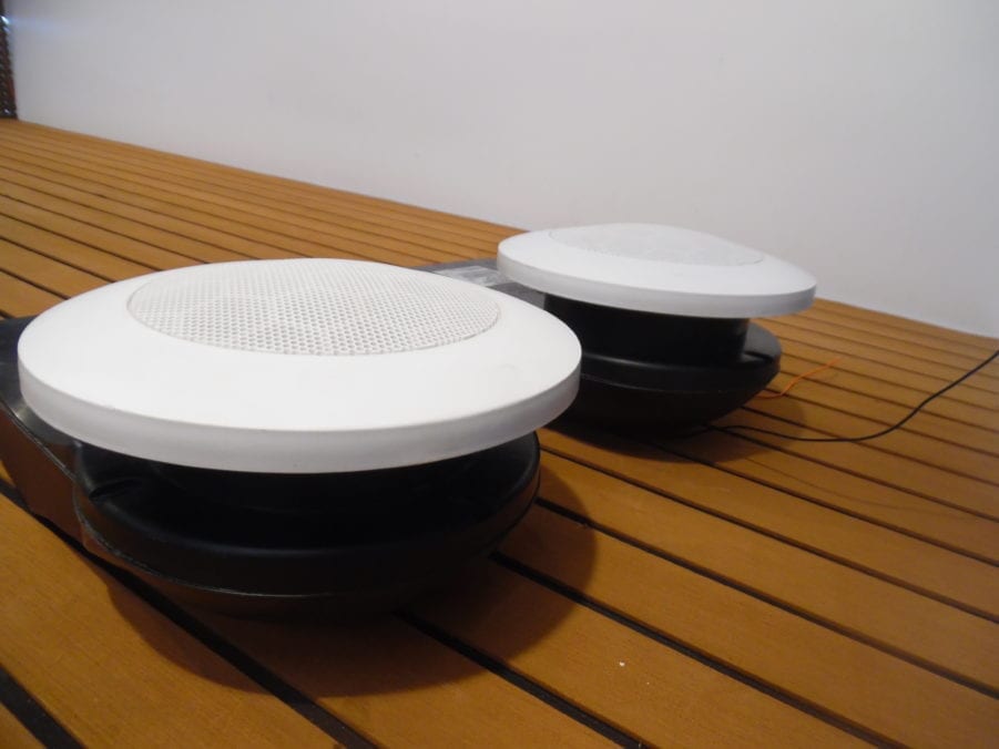 Bose 131 Flush Mount Mounting Marine 4.5" Speakers w/ Enclousure 40W ...