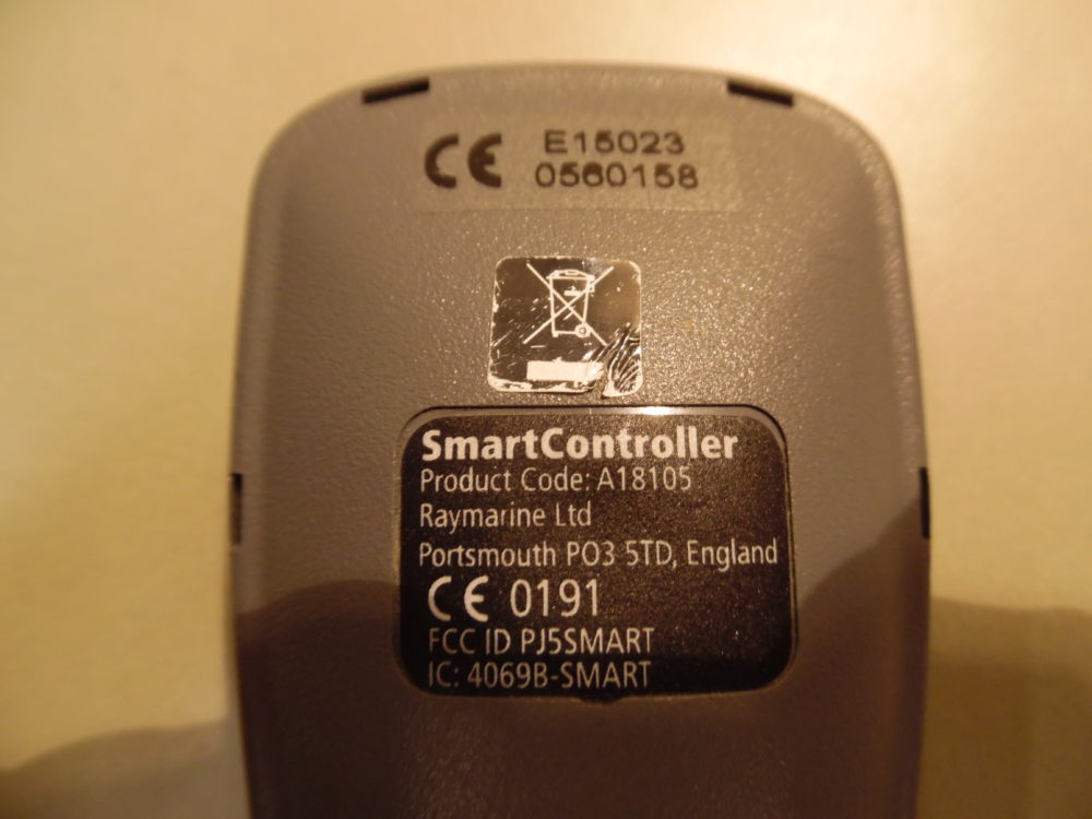 Raymarine SmartController Autopilot Wireless Remote w/ SeaTalk Cable E15023 - Max Marine Electronics