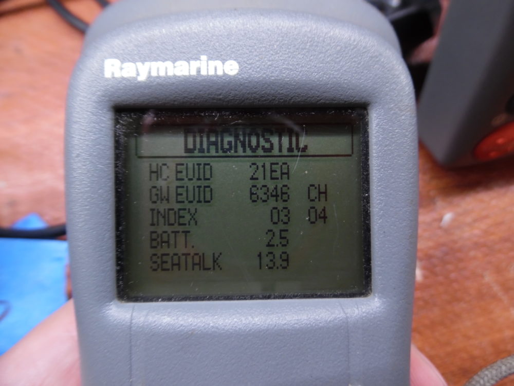 Raymarine SmartController Autopilot Wireless Remote w/ SeaTalk Cable E15023 - Max Marine Electronics