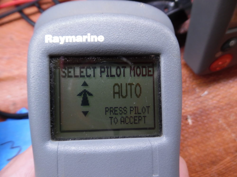 Raymarine SmartController Autopilot Wireless Remote w/ SeaTalk Cable E15023 - Max Marine Electronics