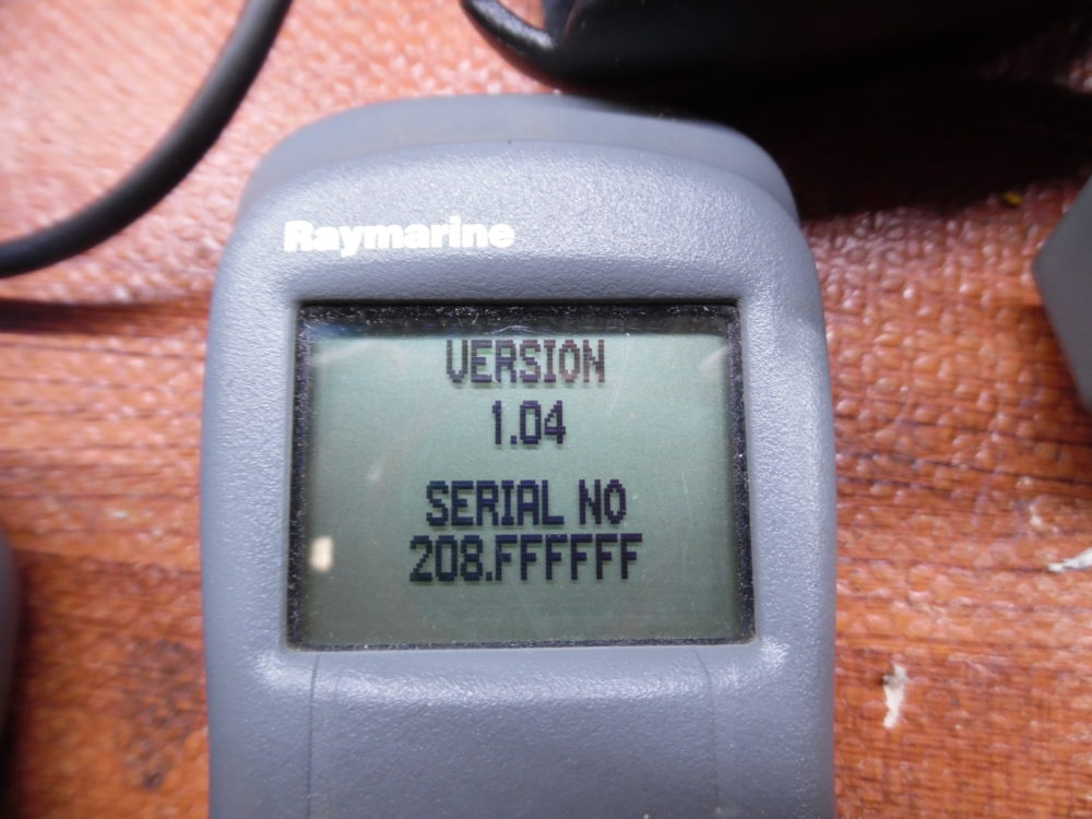 Raymarine SmartController Autopilot Wireless Remote w/ SeaTalk Cable E15023 - Max Marine Electronics