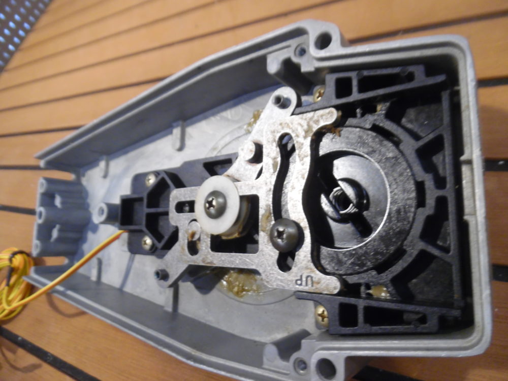 OEM Mercury 883709 A02 side Mount Throttle / Shift Control Box - Max ...