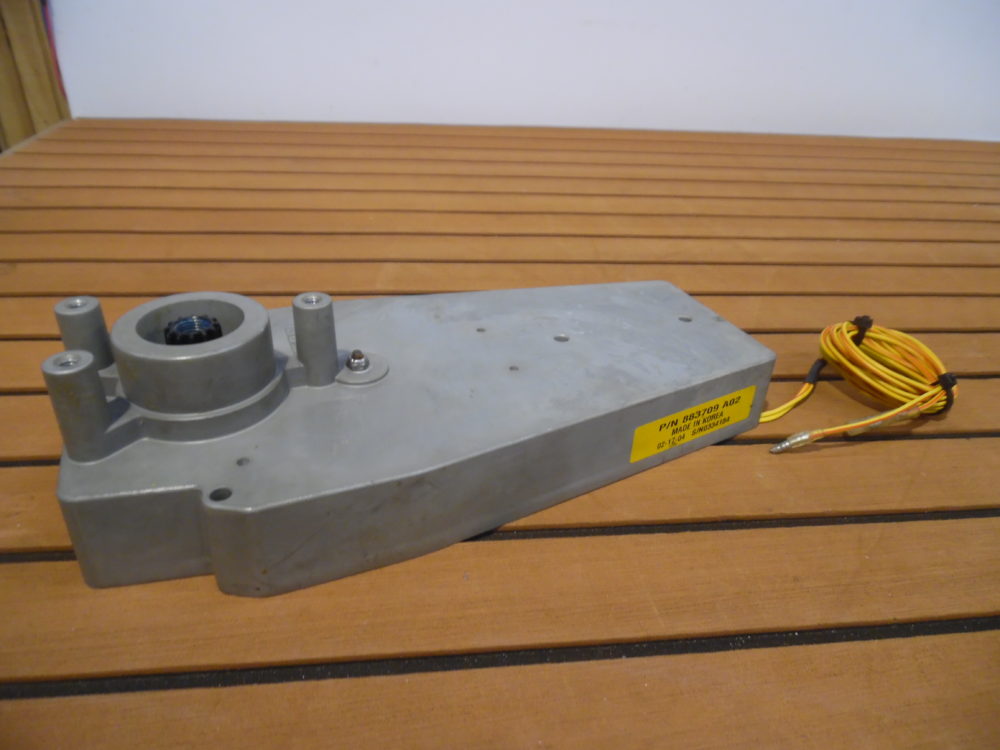 OEM Mercury 883709 A02 side Mount Throttle / Shift Control Box - Max ...