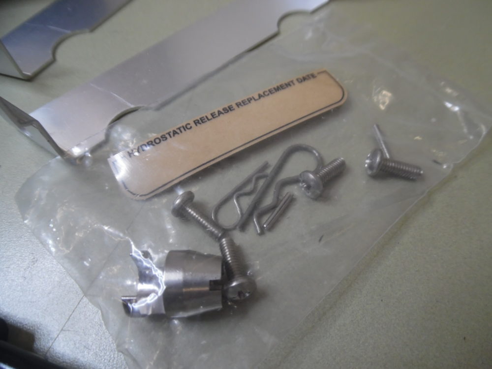 ACR HydroFix HRU-100 Hydrostatic Release Unit f/ Category I EPIRB 9490 ...