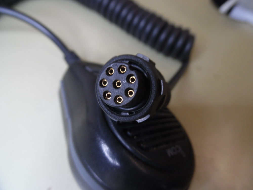 Icom HM-136B Black VHF Transceiver Microphone Mic - TESTED - Max Marine ...