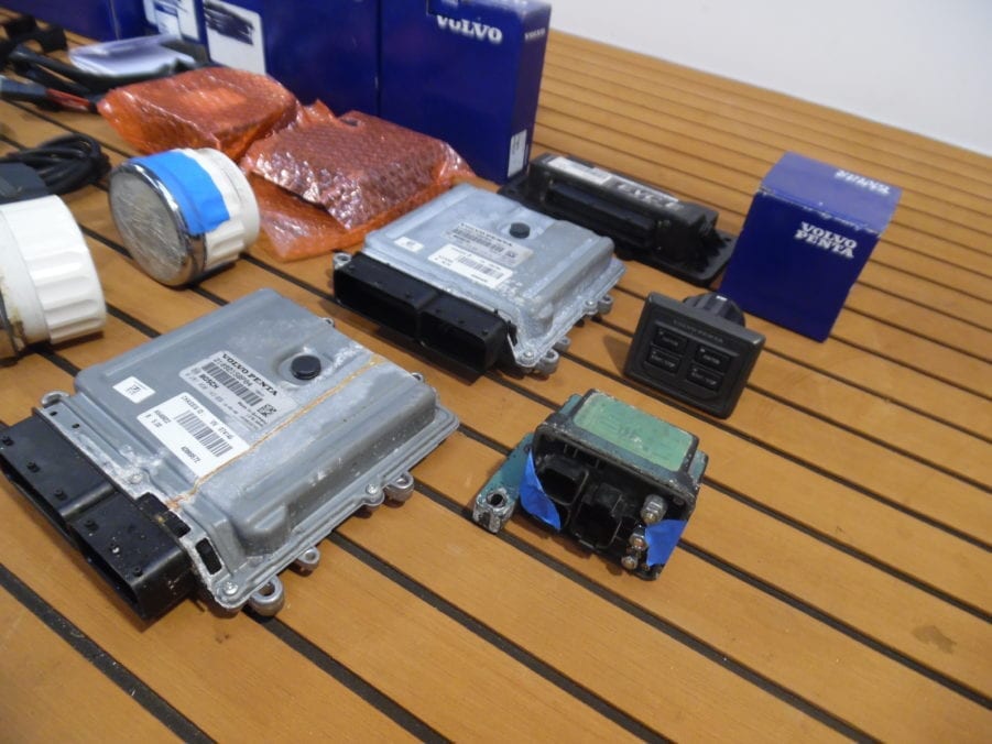 GENUINE OEM VOLVO PENTA IPS PARTS LOT - AS IS - Lightning Strike - LOT ...