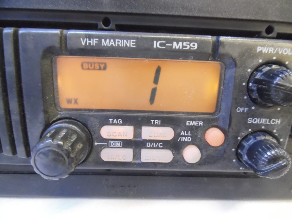 Icom IC-M59 Marine VHF Radio w/Microphone - TESTED - Max Marine Electronics