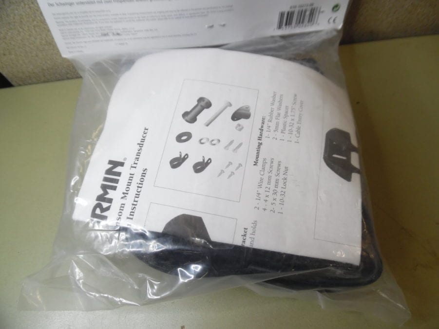 Garmin 010-10272-00 TRANSOM MOUNT DEPTH / TEMPERATURE TRANSDUCER 50/200 ...