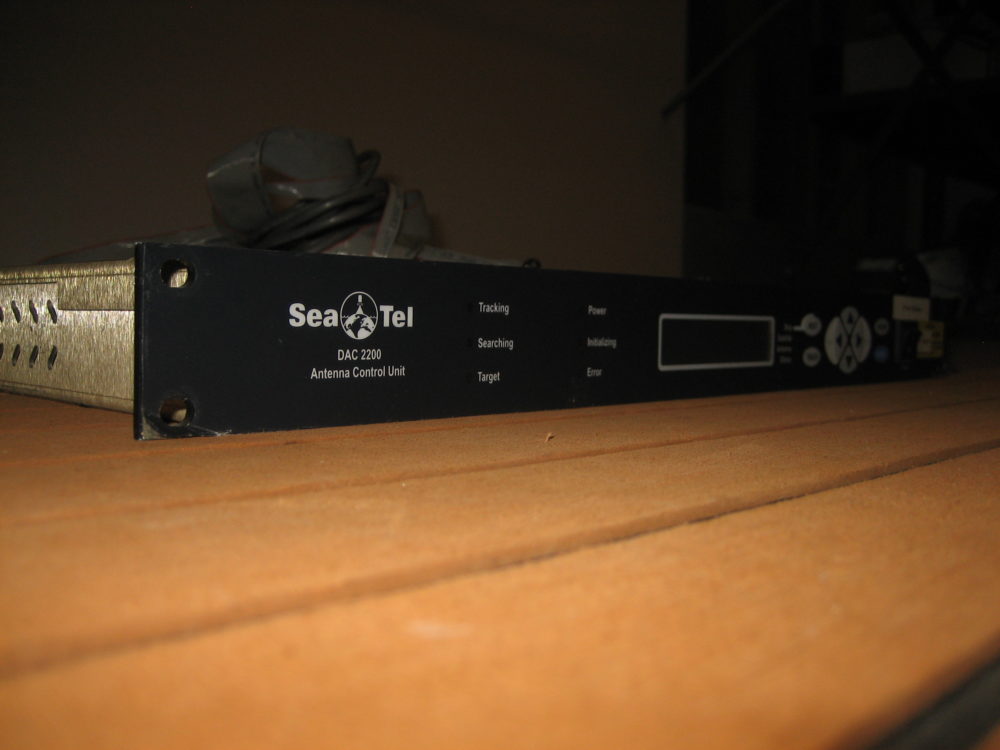 SeaTel/Cobham DAC 2200 SW v. 520 5.20 Antenna Control Unit ACU VSAT TV ...