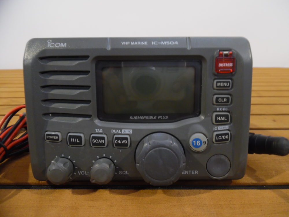 Icom IC-M504 Marine VHF Radio w/ Mic - Grey - FULLY TESTED! - Max ...