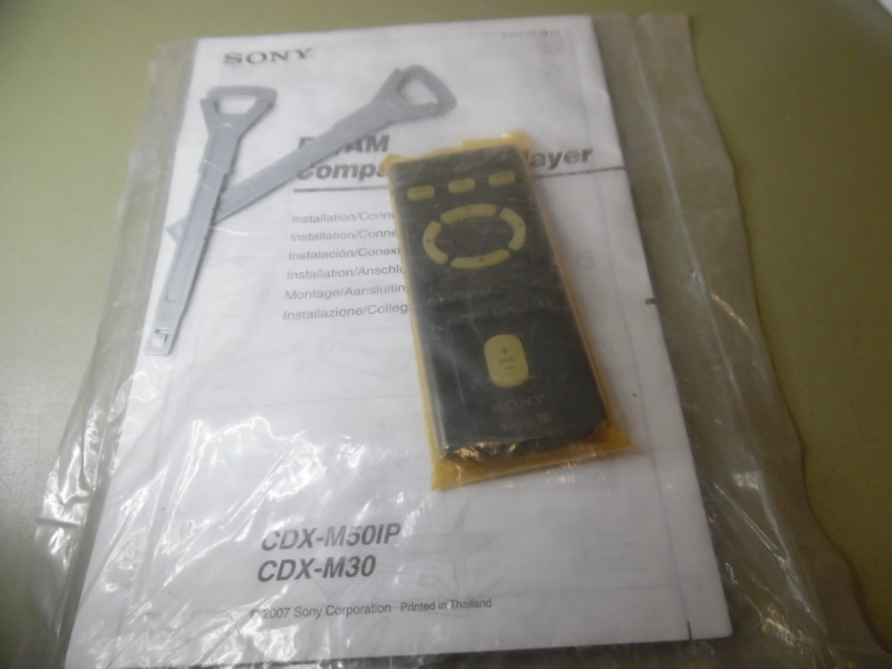 Sony CDX-M50IP CDX-M30 Wireless Remote and Mounting Bracket - Max ...