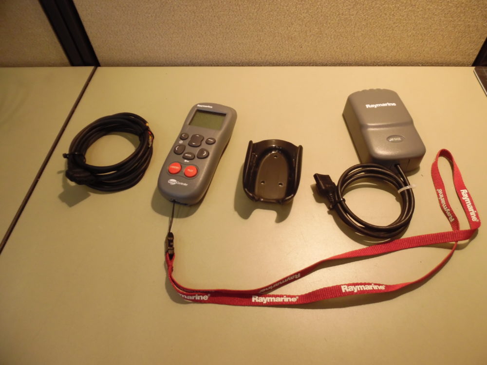 Raymarine SmartController Autopilot Wireless Remote w/ RF Base E15023 ...