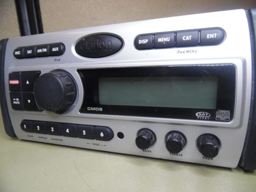 Clarion CMD5 Marine Stereo Head Unit w/ Wire Harness - Fully Tested ...