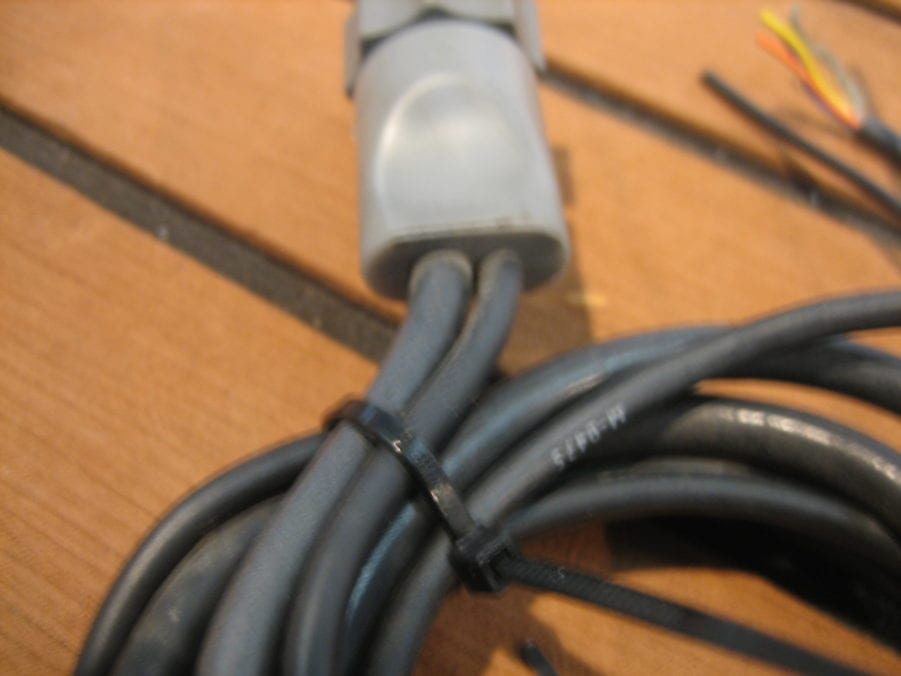 Lowrance Power Cable Gray Connector in Good Used Condition for LCX ...