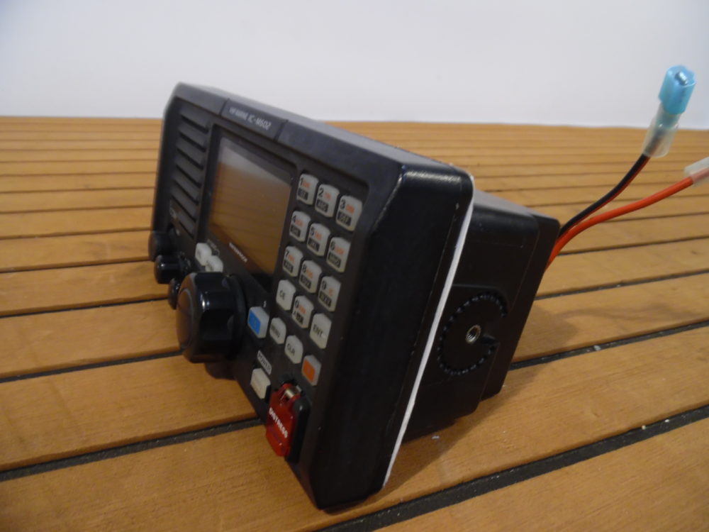 Icom IC-M602 Marine VHF Radio Transceiver w/ Microphone - Tested - Max ...