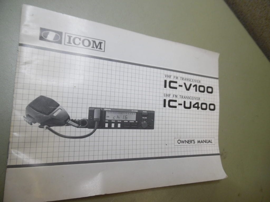 Icom IC-V100 VHF Transceiver / IC-U400 UHF Transceiver Owner's Manual - Max Marine Electronics