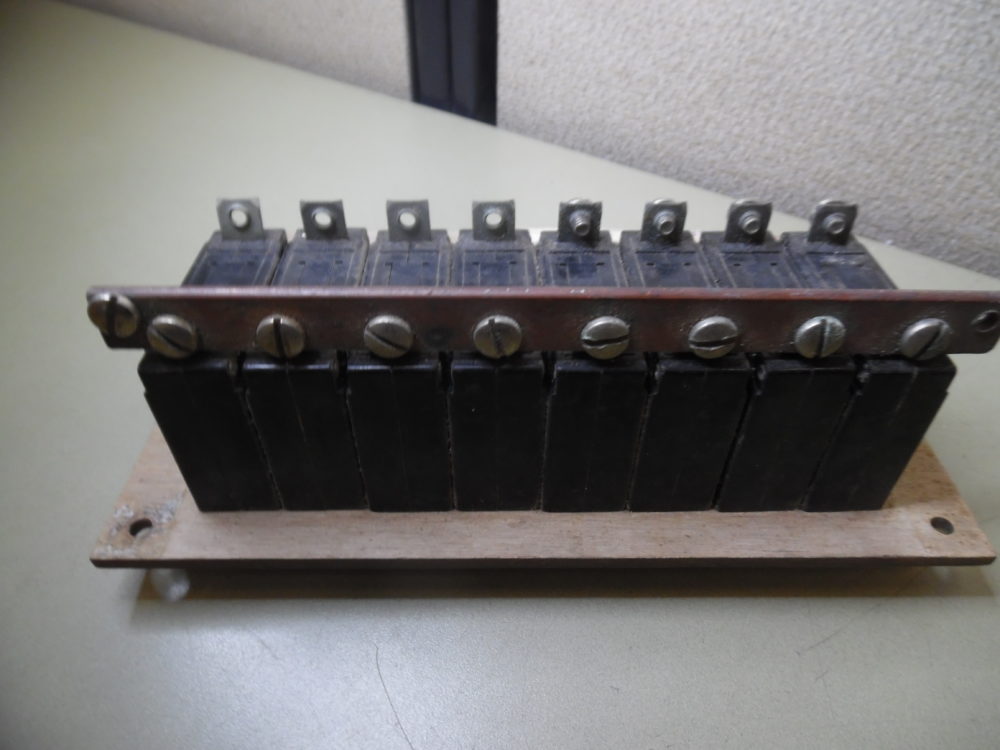 Newmar Nautilus Marine Boat Electrical 12V DC Breaker Panel w/ Labels ...