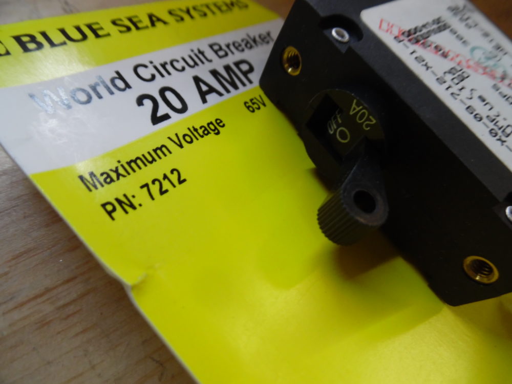 Blue Sea / Carling 7212 AA1-X0-09-712-X21-P Circuit Breaker 20 Amp ...