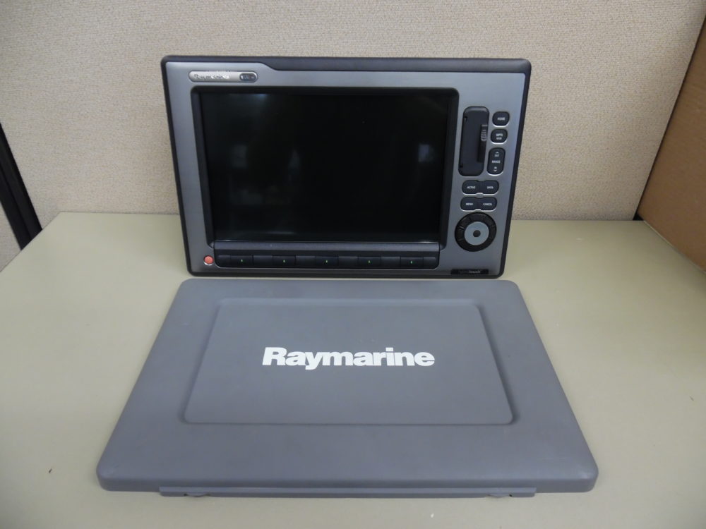 Raymarine E120W 12'' Touch Screen MFD Display w Suncover Good Condition ...