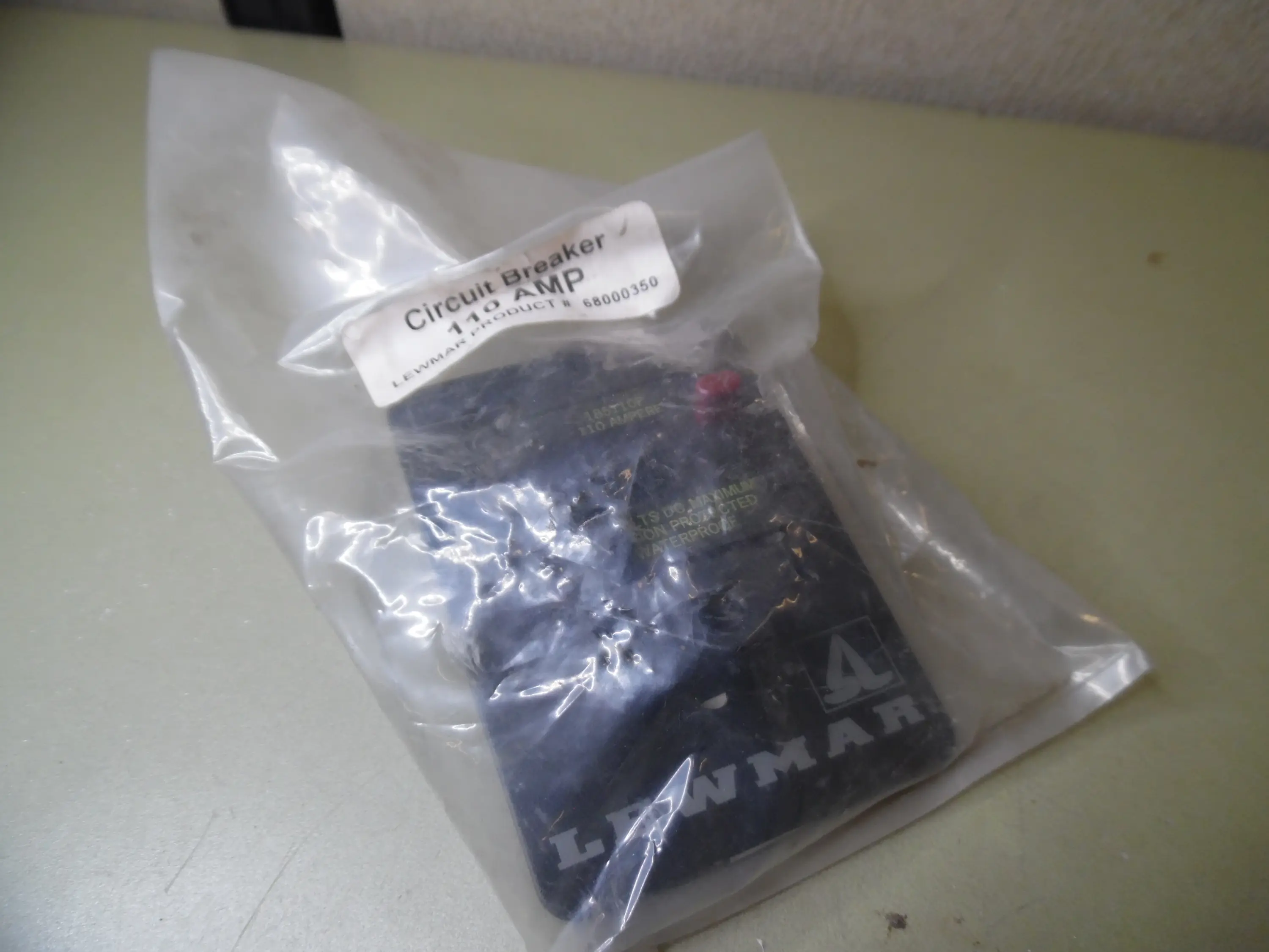 Lewmar 68000350 Windlass / Winch Marine Circuit Breaker 110 Amp 185110P ...