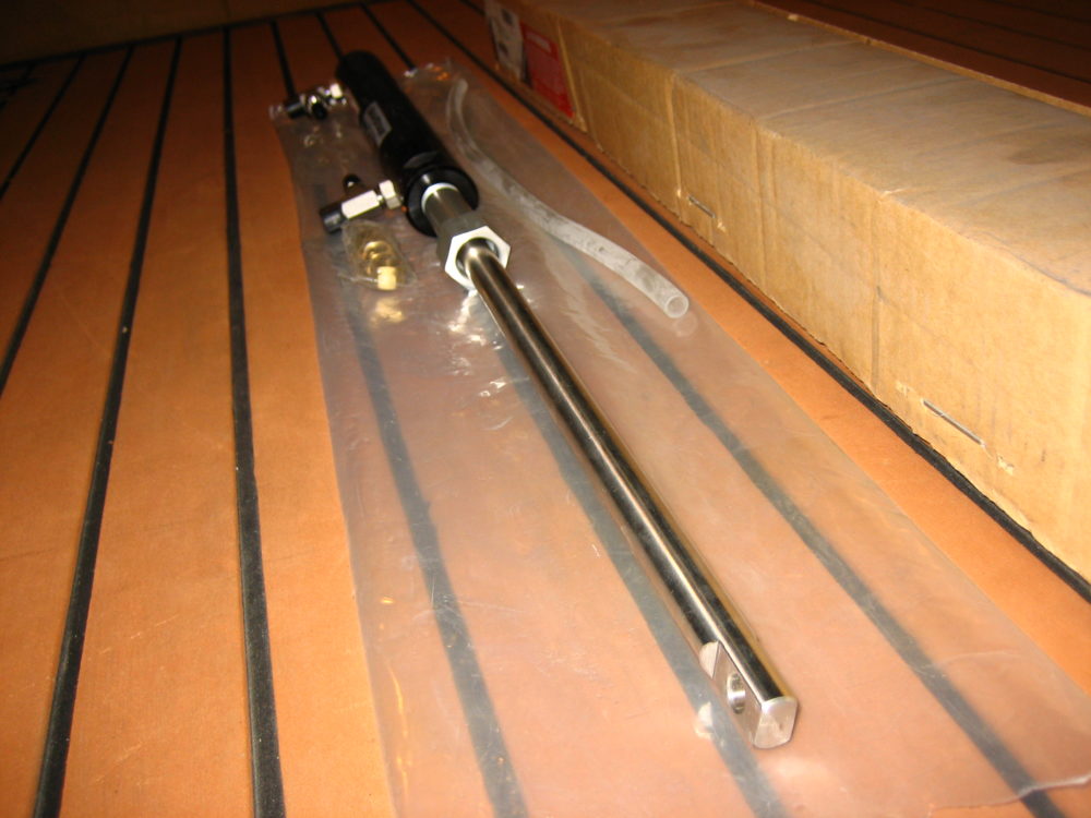 Seastar Teleflex Sterndrive Cylinder HC5328-3 125-8EM - New Old Stock ...
