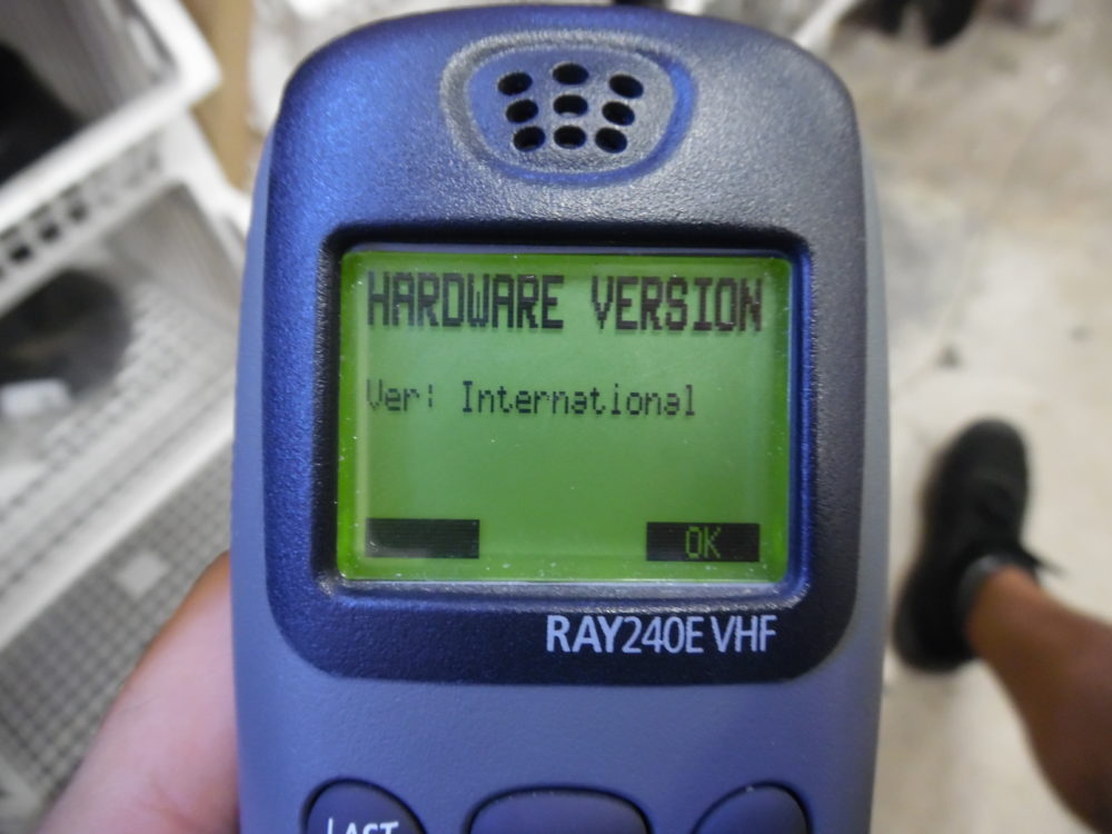 Raymarine RAY240E VHF Handset Mic Microphone E45002 - Great Tested Cond ...