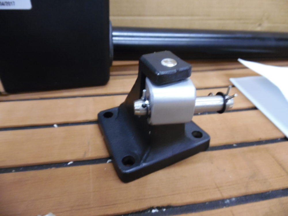 Raymarine M81134R Type 2 Long 24v Autopilot Linear Drive T2 - FACTORY ...