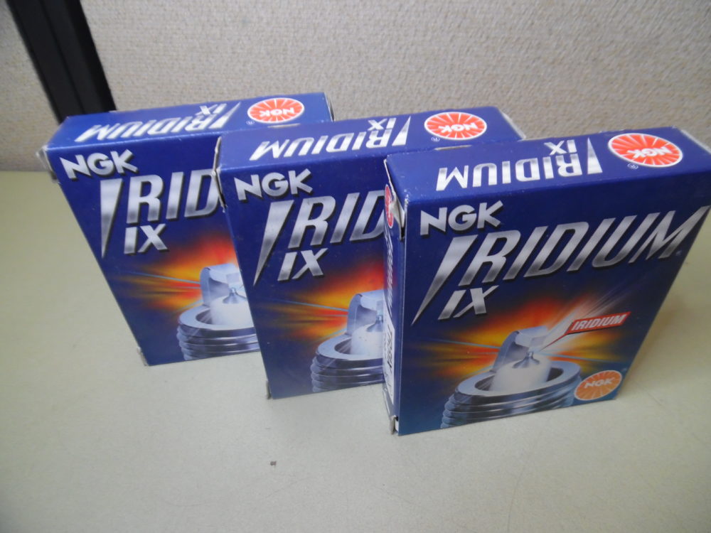 QTY 12 Pack of 12 NGK TR5IX 7397 IRIDIUM SPARK PLUGS - Lot of 12 - Max ...