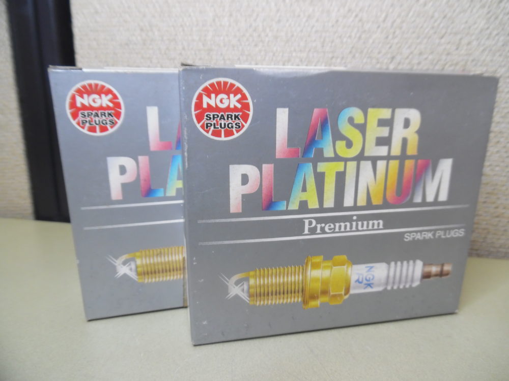 QTY Lot of 8 NGK PZFR5F 3741 Laser Platinum Premium SPARK PLUGS - 8 ...