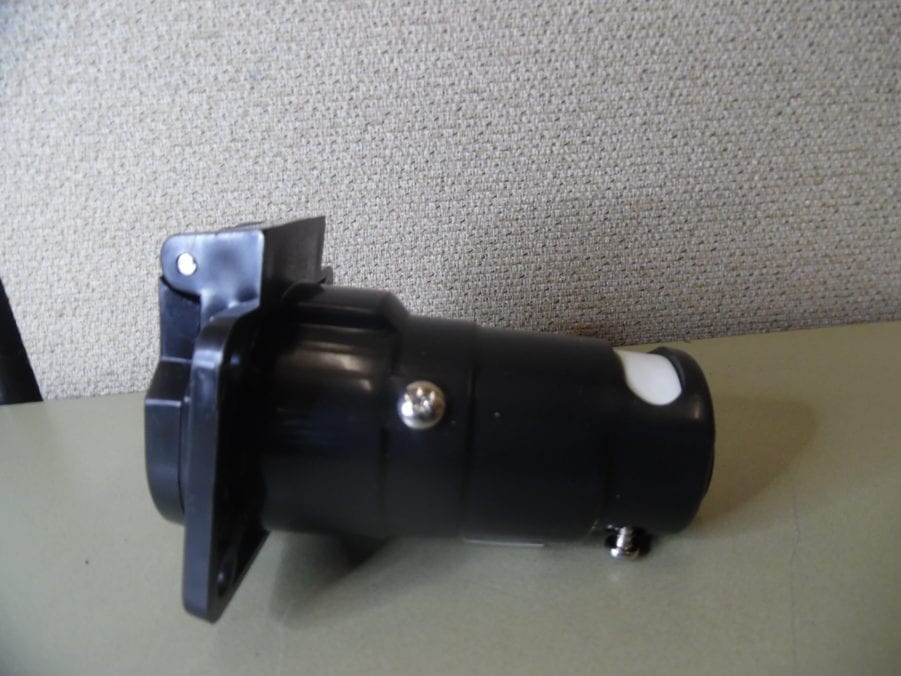 Cequent Electrical 50-77-001 7-Way Plastic Trailer Vehicle Electrical ...