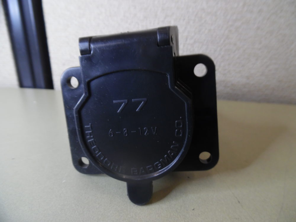 Cequent Electrical 50-77-001 7-Way Plastic Trailer Vehicle Electrical ...