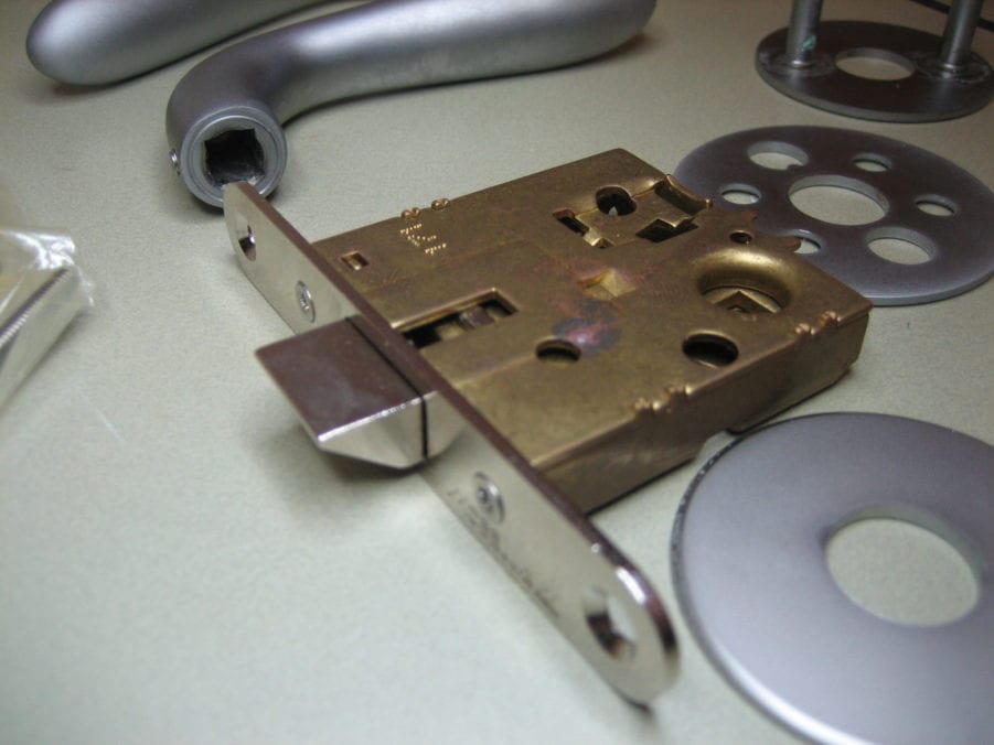 Mobella MA-01-601-02-20 Marine Boat Cabin / Entry Door Lockset Mccoy ...