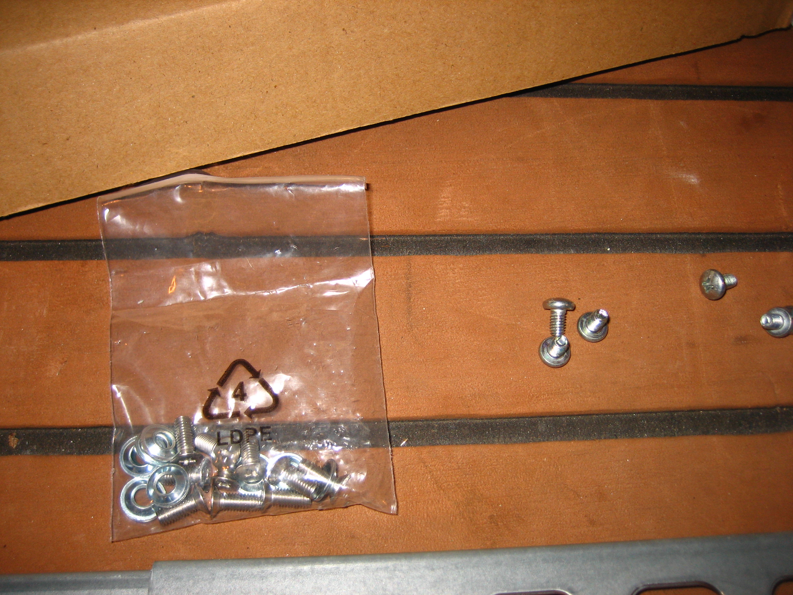 APC **NEW** 0M-756H Sliding Rail Kit for Smart-UPS Power Supplies - Max ...