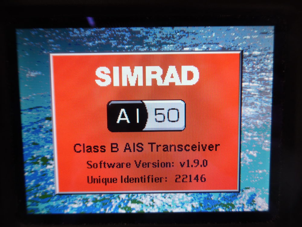 Simrad AI50 Display with Suncover - Tested for Power On, Needs ...