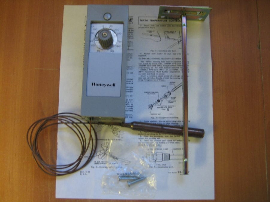 Honeywell T675A 1540 Remote Bulb Temperature Controller - Max Marine ...