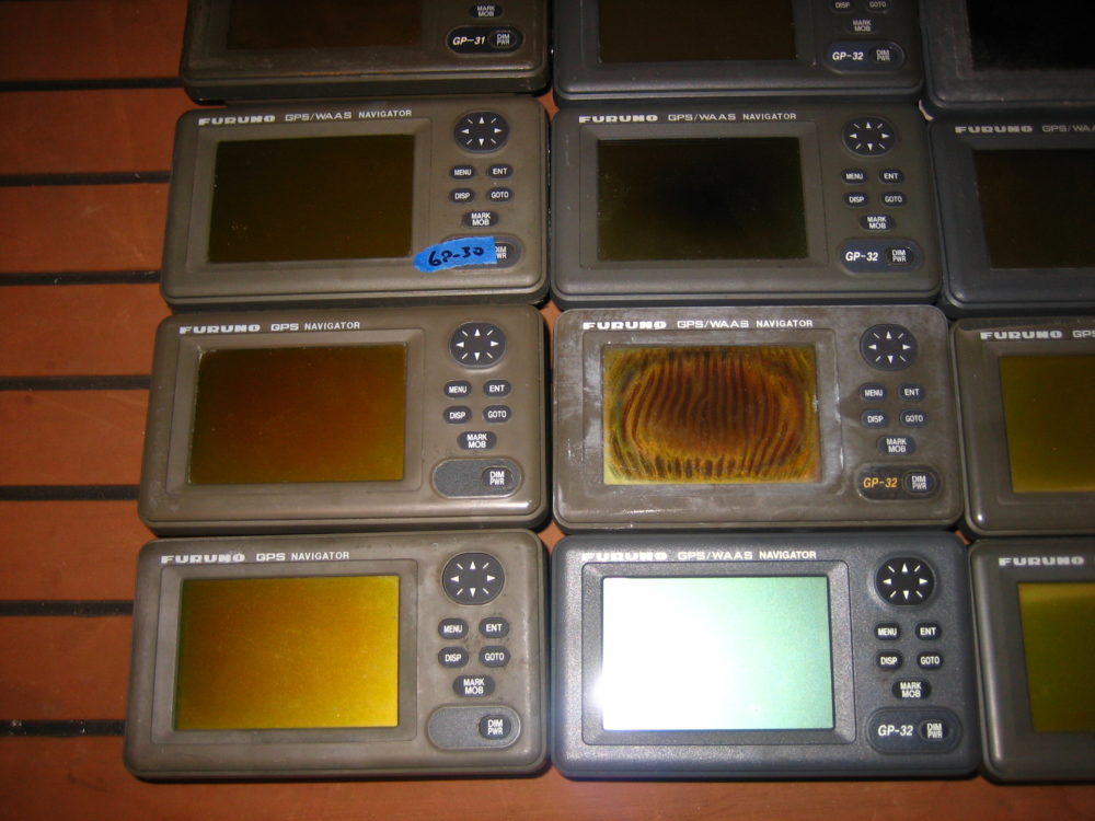 Furuno GP-30 31 32 36 37 Lot of QTY 20 GPS DGPS WAAS Displays AS IS ...