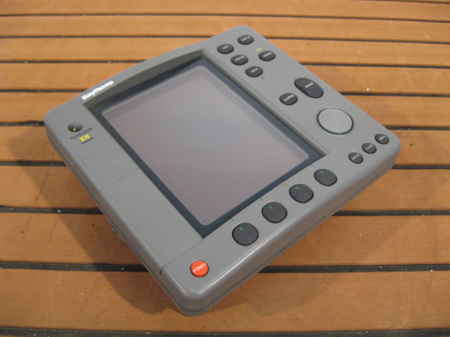 Raymarine (Raytheon) SL70 Radar Display w/ Suncover (Rebuilt LCD) - Max ...