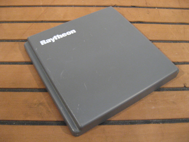 Raytheon RL9 LCD Radar M92585 (Rebuilt LCD) - Max Marine Electronics